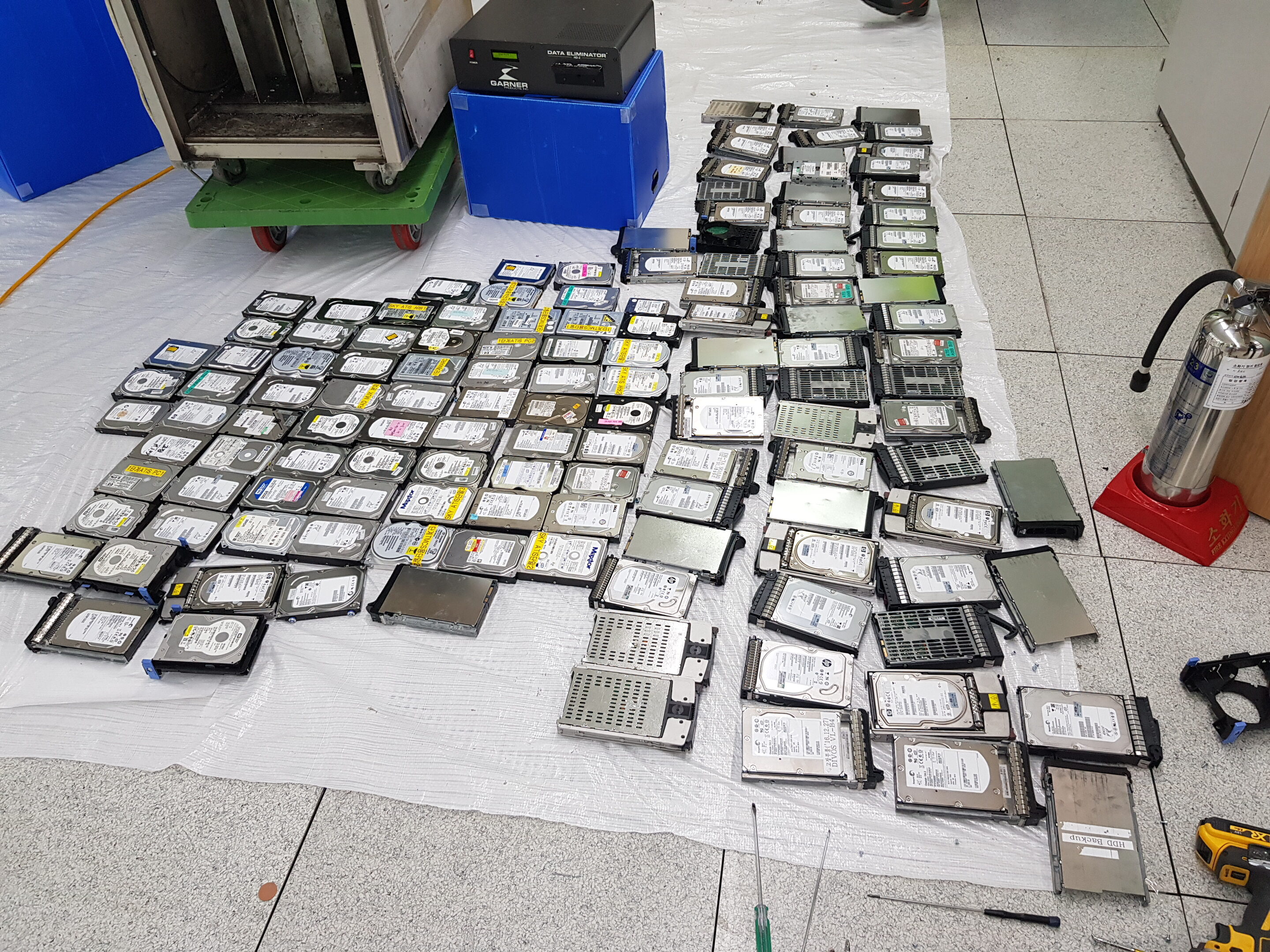 6월 중고컴퓨터매입 서버폐기 노트북 버리는 방법 Pc 본체 버리기 Pcb Fpcb Ic 전자스크랩 매입 하드디스크 분쇄 천공 디가우징 기판 칩셋 전산장비 폐기 재활용 시세