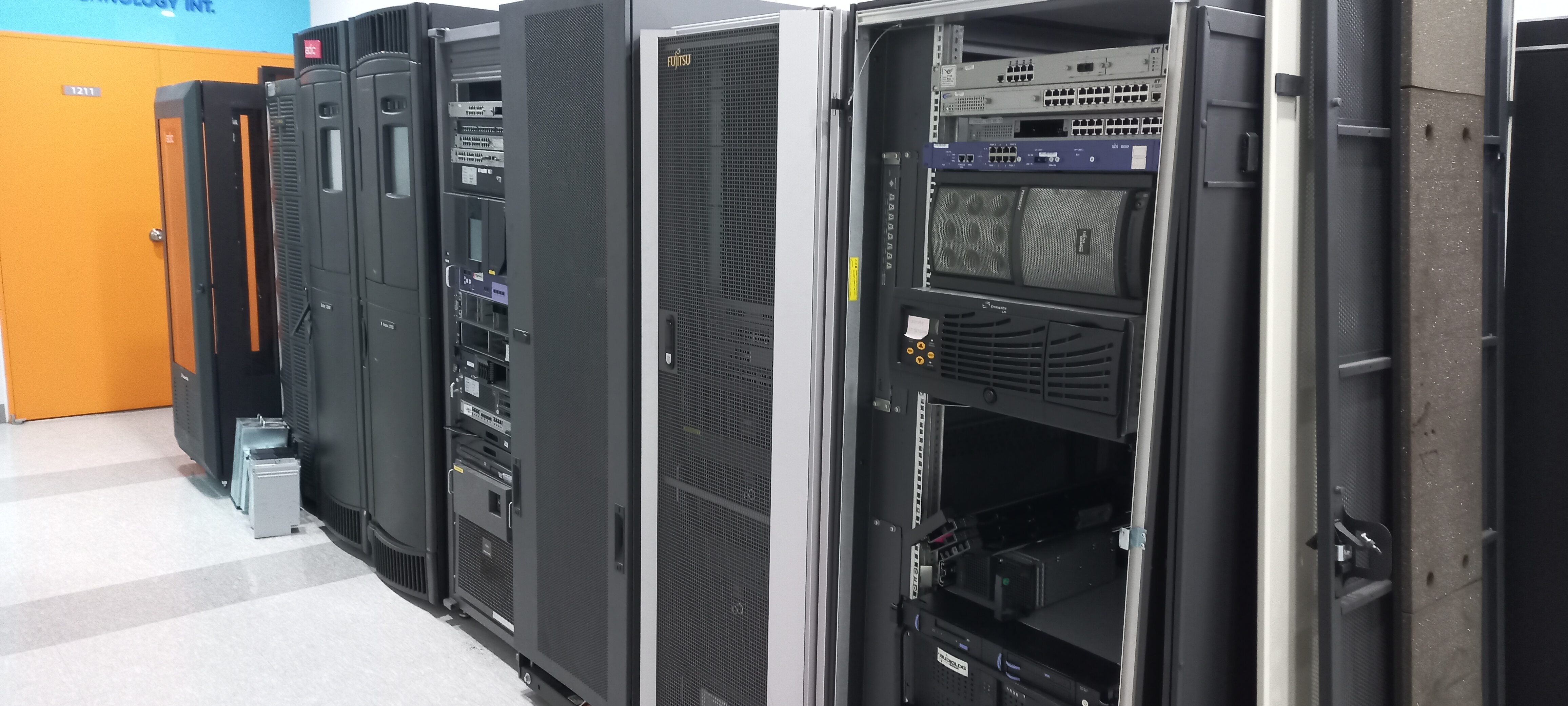 6월 불용자재 매입 중고 컴퓨터매입 서버폐기 노트북수거 통신 기판 매입 Pcb 처리 Bga 자일링스 Ic 칩셋 하드디스크 파쇄