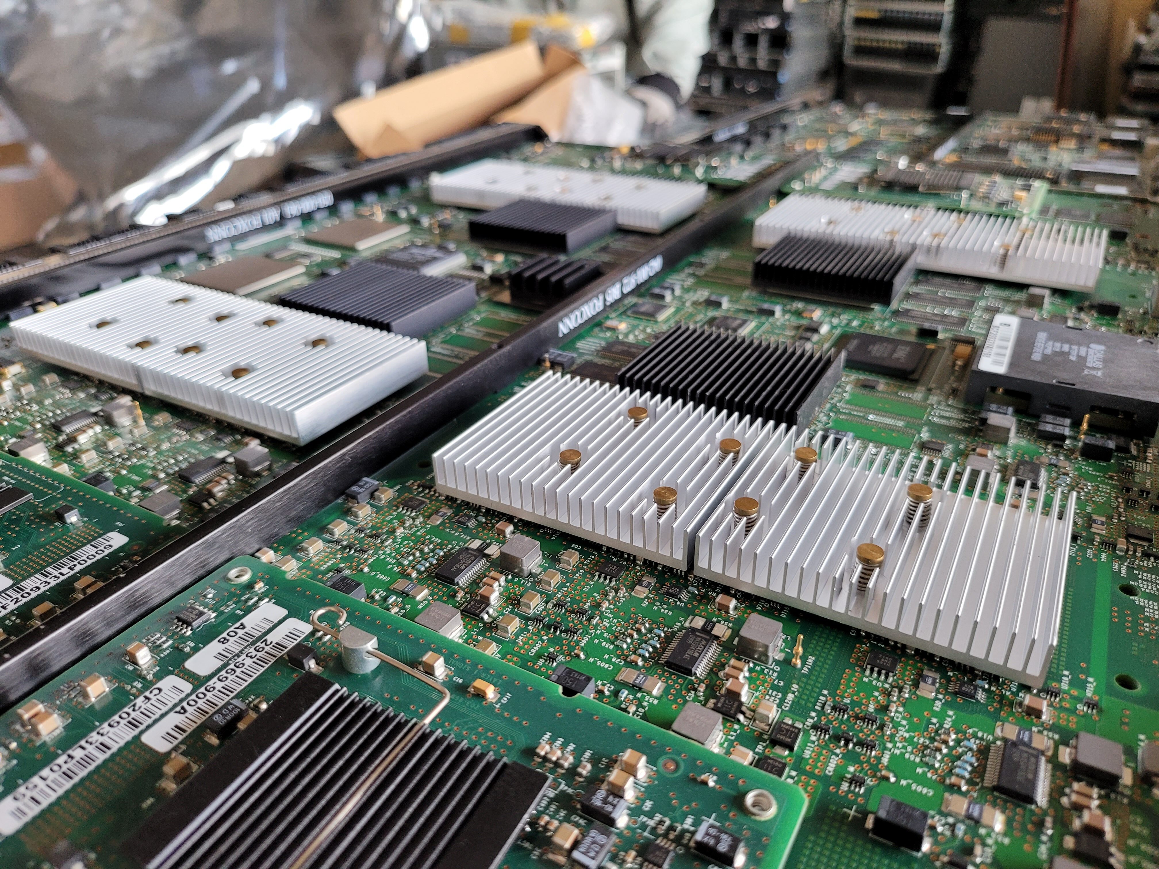 6월 불용자재 매입 중고 컴퓨터매입 서버폐기 노트북수거 통신 기판 매입 Pcb 처리 Bga 자일링스 Ic 칩셋 하드디스크 파쇄 천공 디가우저 재활용 고물 가격 시세 정팩